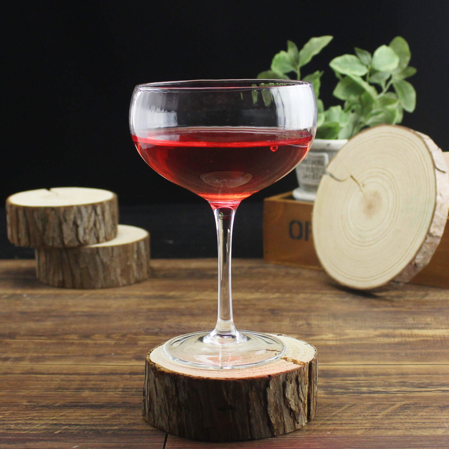 Top 15 Unique Cocktail Glasses For Home Bar Enthusiasts - Lida Glassware